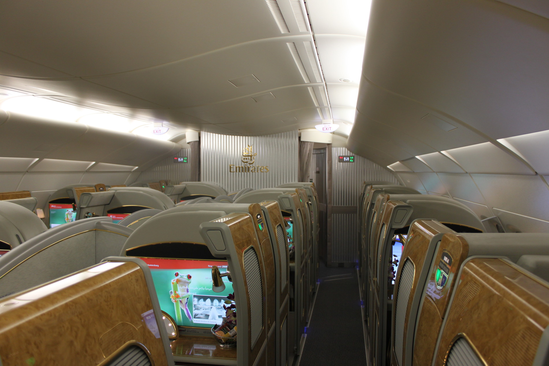 EK：エミレーツ航空【A380ファーストクラス】EK761：ドバイ(DXB)－ヨハネスブルグ(JNB) | マイルでファーストクラス全制覇を ...