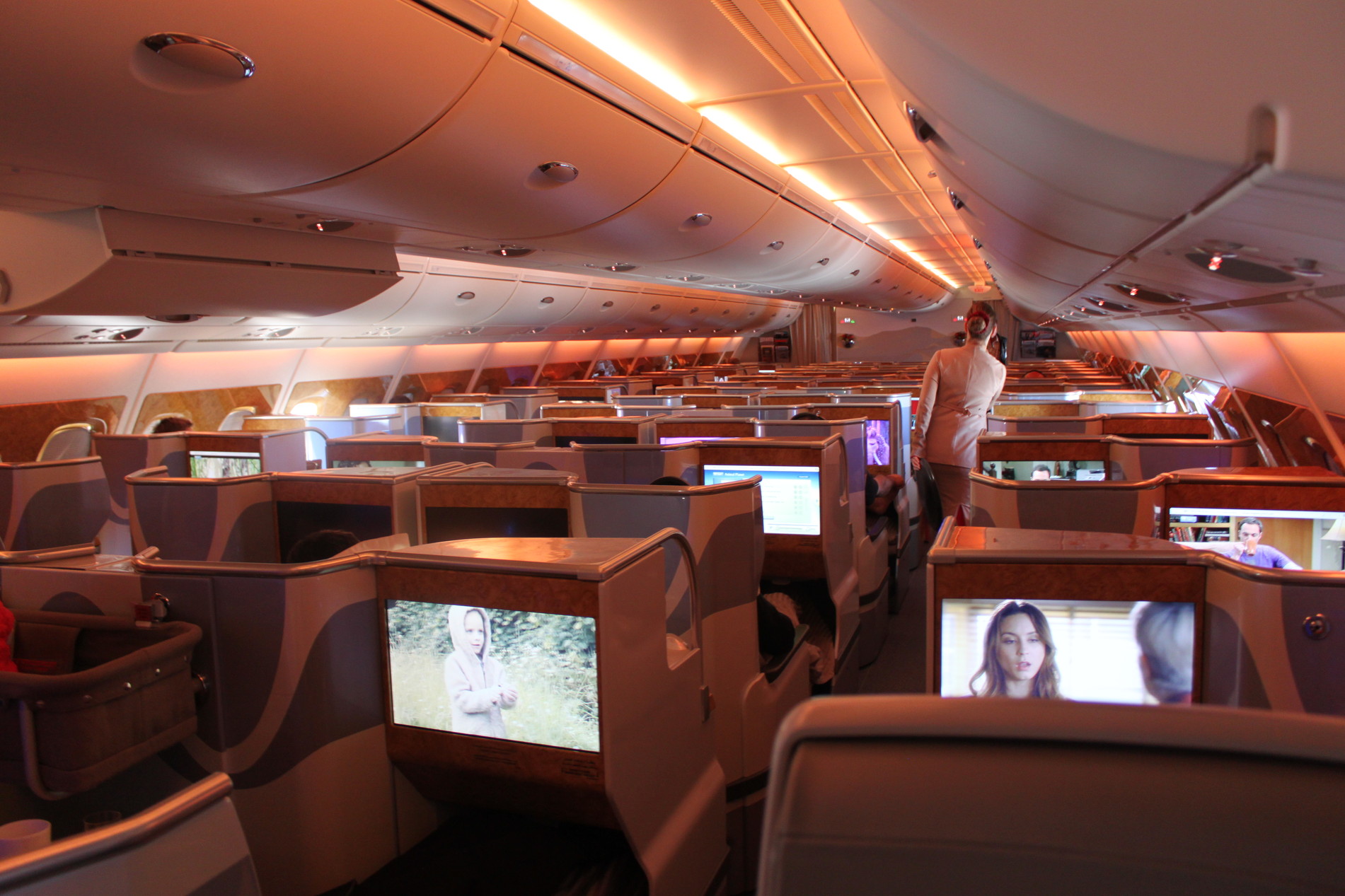 EK：エミレーツ航空【A380ファーストクラス】EK761：ドバイ(DXB)－ヨハネスブルグ(JNB) | マイルでファーストクラス全制覇を ...